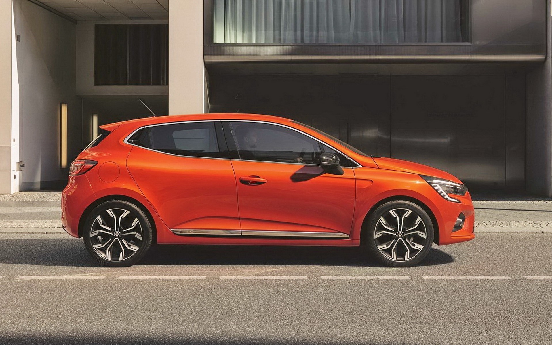 Νέα Γενιά Renault CLIO & CAPTUR με LPG: Κορυφαία οικονομία ...