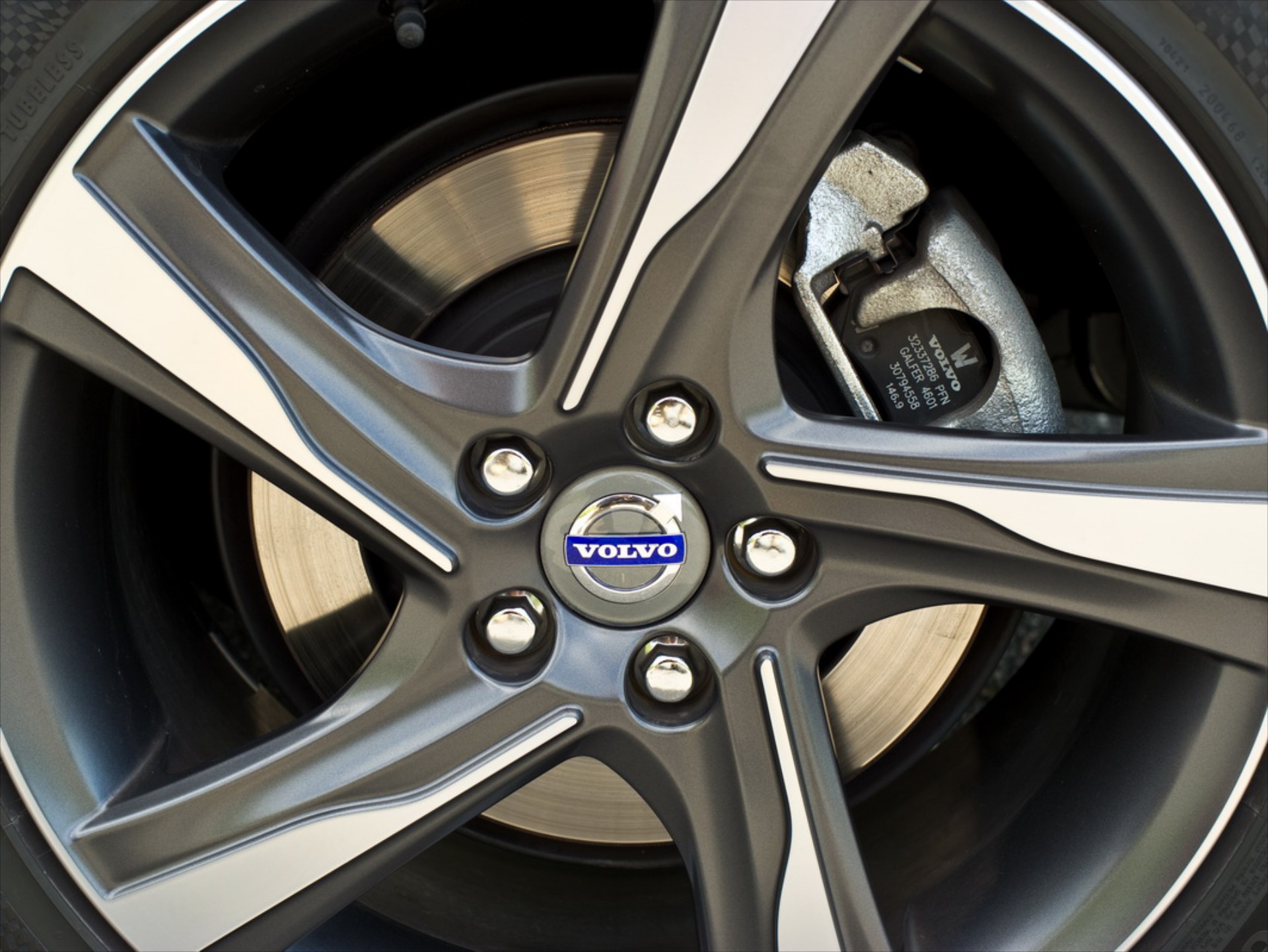 Volvo S60 1.6 Turbo T3 - Όταν το ζητούμενο της εποχής είναι το ...