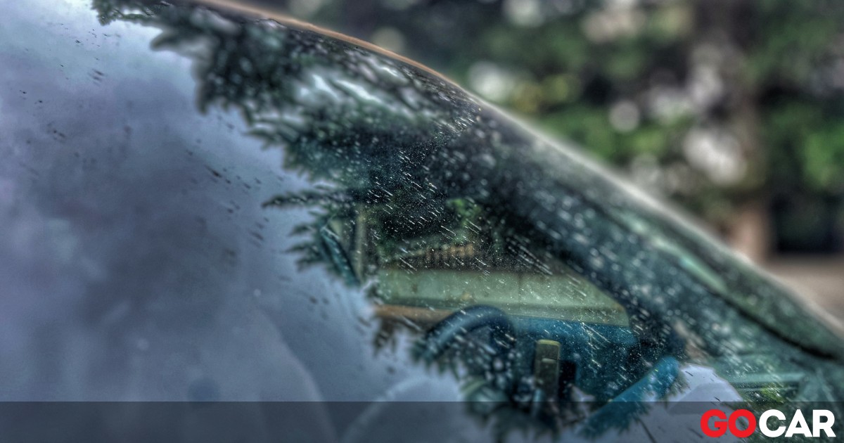 Πώς καθαρίζω το παρμπρίζ από τα μυγάκια - Ένα συχνό φαινόμενο για όσους ...